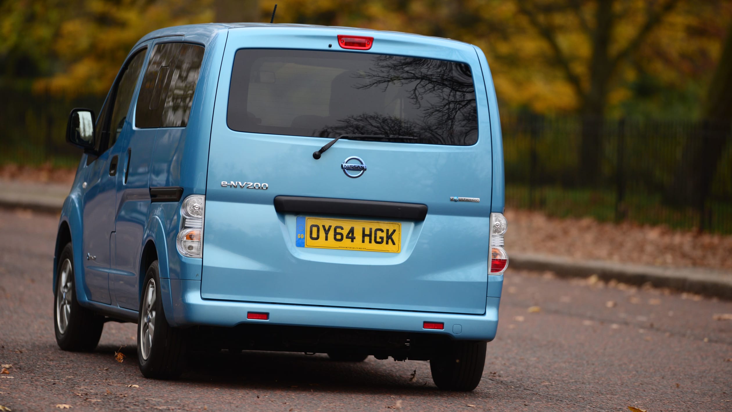 Nissan e-NV200 Combi Tekna Rapid Plus review - pictures | Auto Express