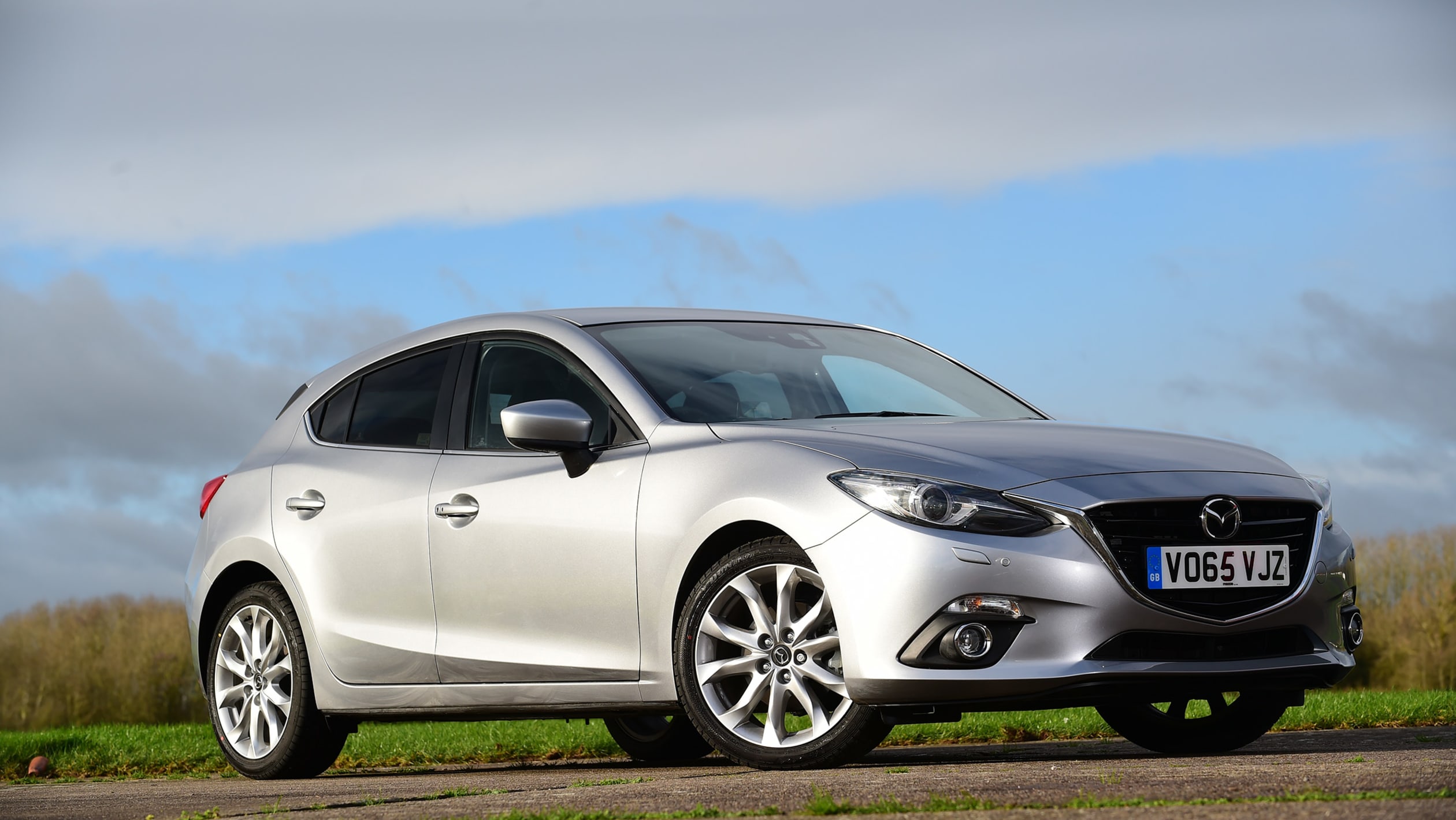 Mazda 3 1.5 SKYACTIV diesel 2016 review - pictures | Auto Express