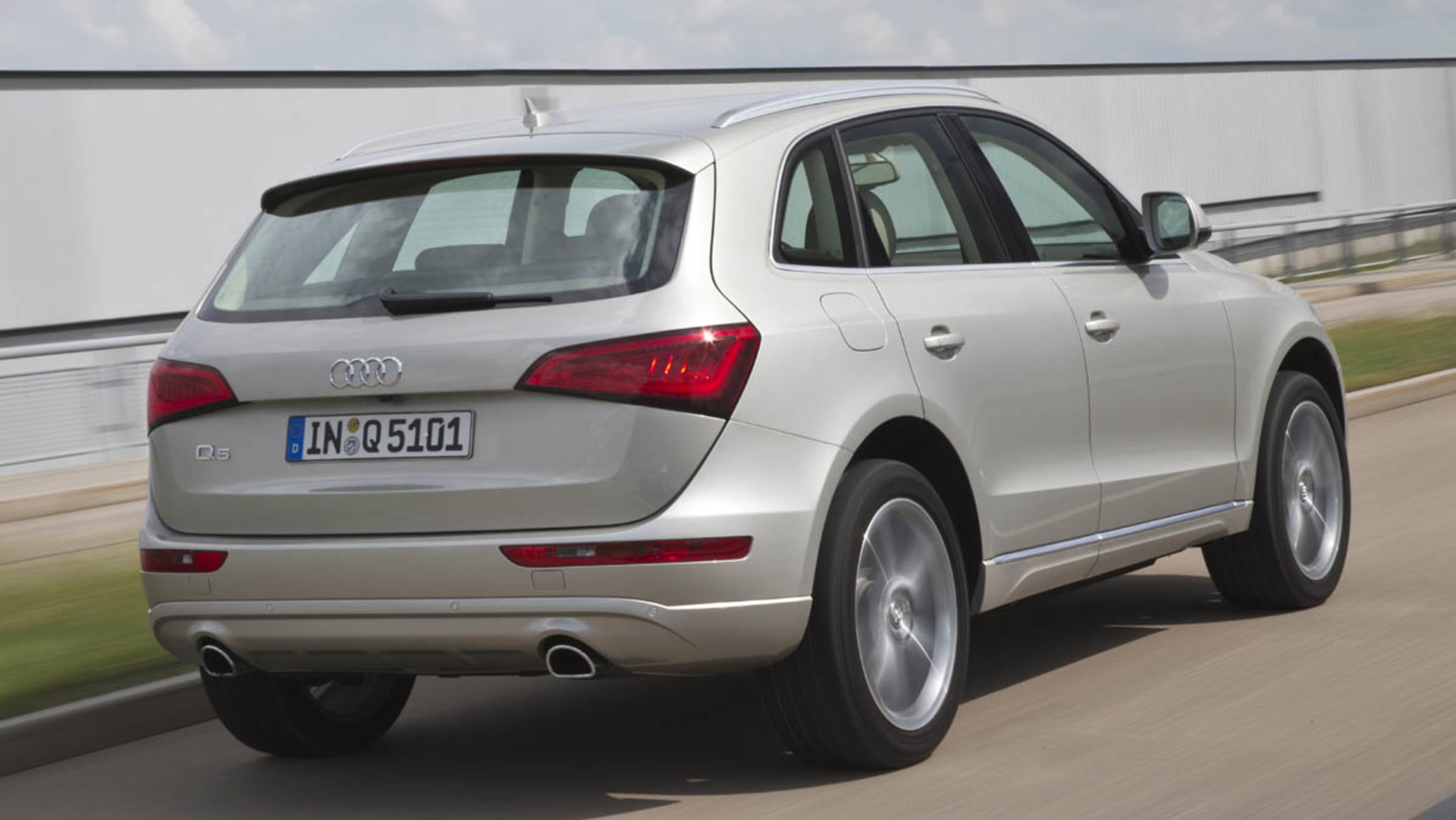 Audi Q5 2.0 TDI pictures | Auto Express