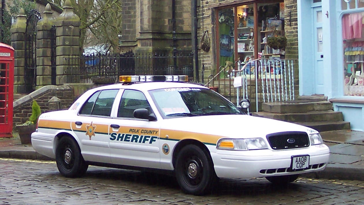 Lincoln Town Car/Ford Crown Victoria pictures | Auto Express