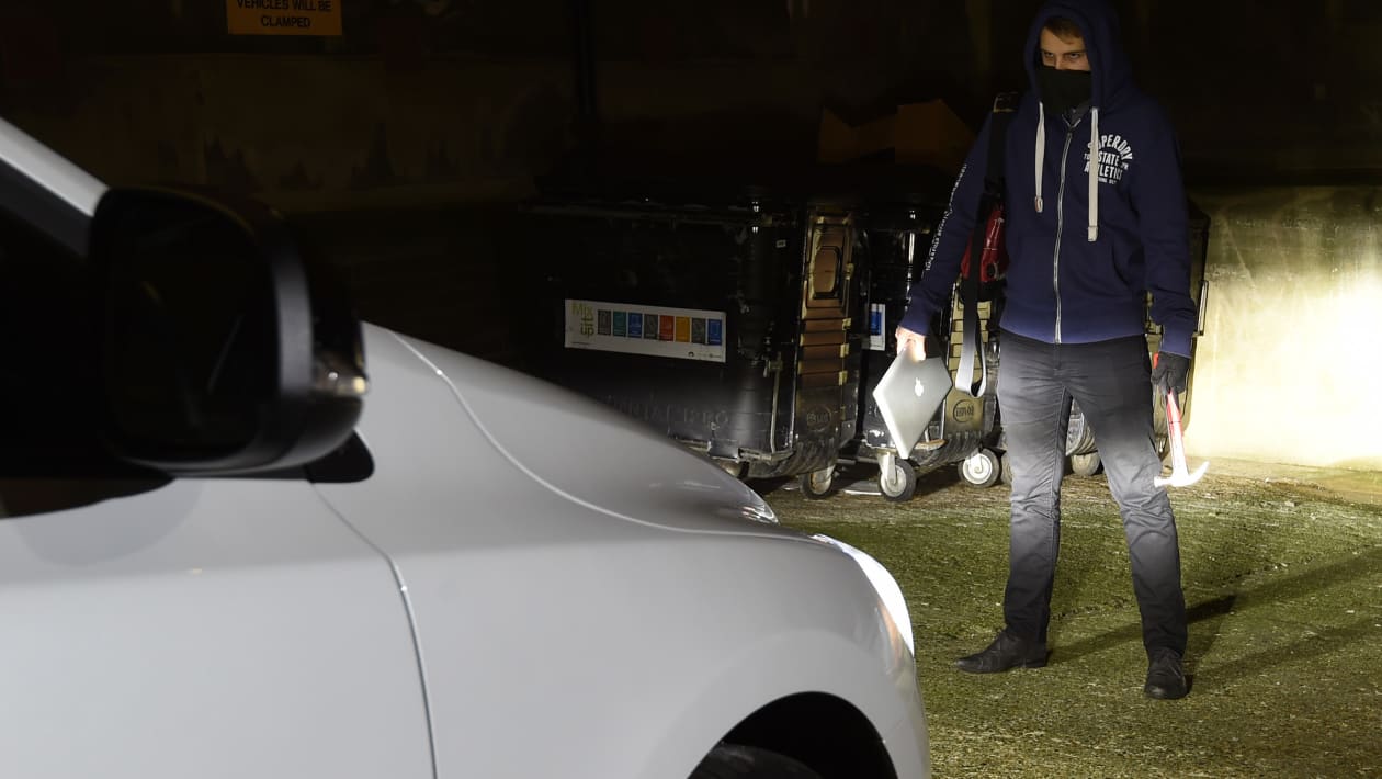 Almost all keyless car systems vulnerable to relay attacks | Auto Express