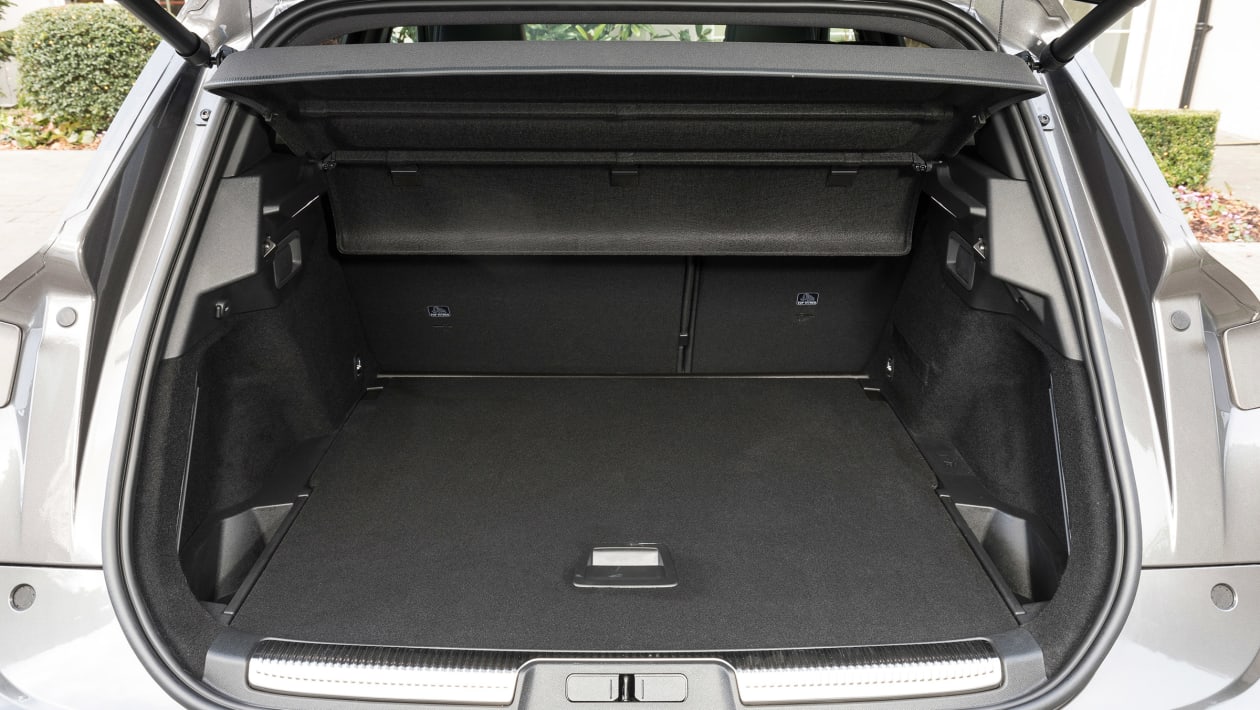 New DS 7 Crossback 2018 UK review - pictures | Auto Express