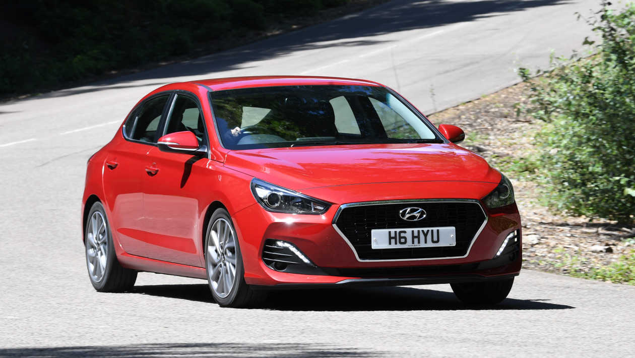 Hyundai i30 Fastback review 2018 – pictures | Auto Express
