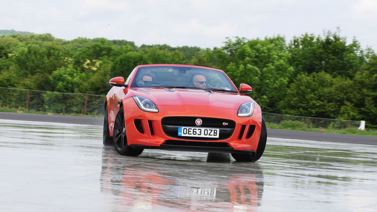 What is oversteer? | Auto Express