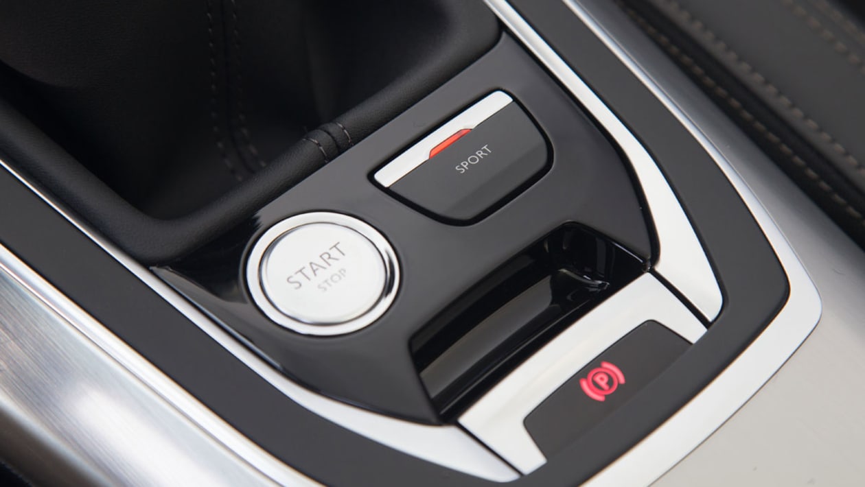 Peugeot 308 SW estate gallery | Auto Express