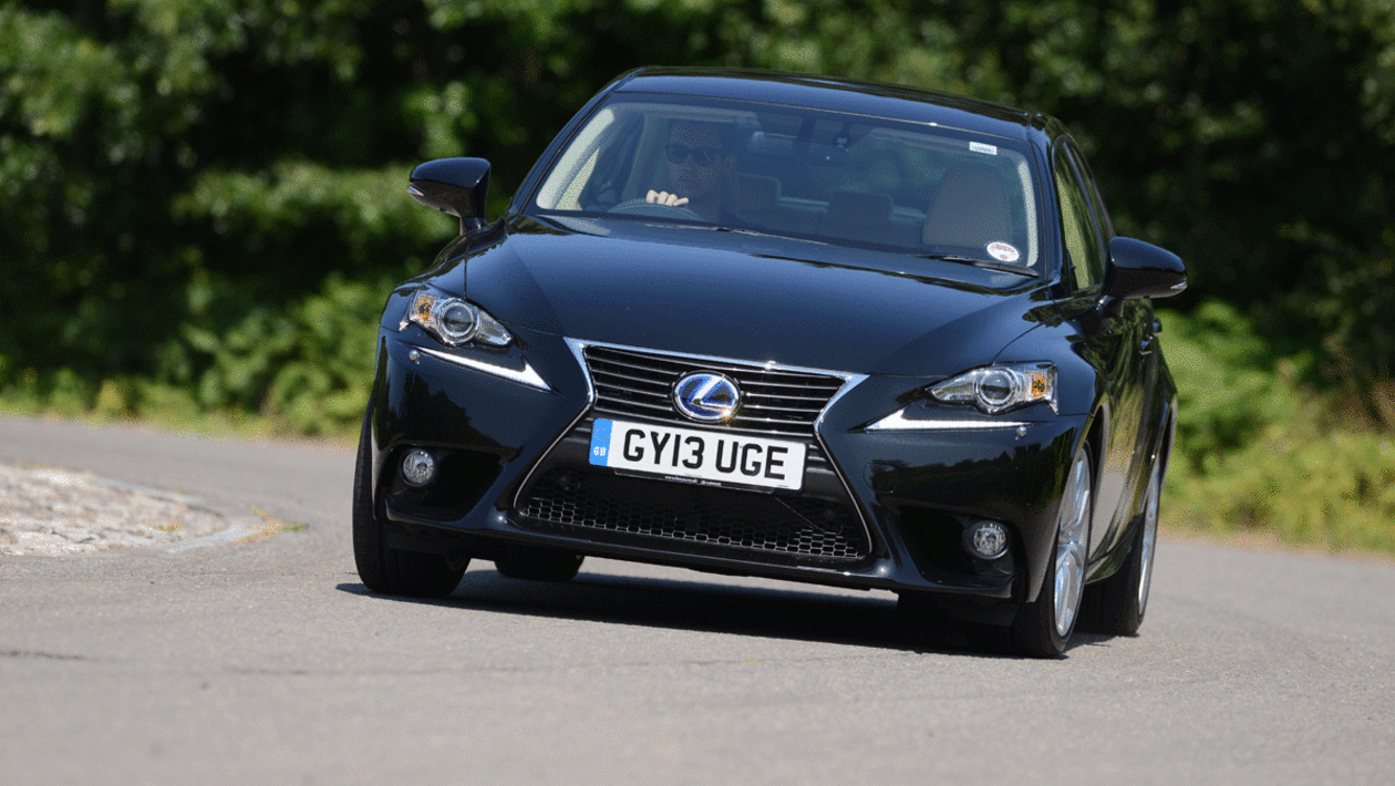 Lexus IS 300h Luxury pictures | Auto Express
