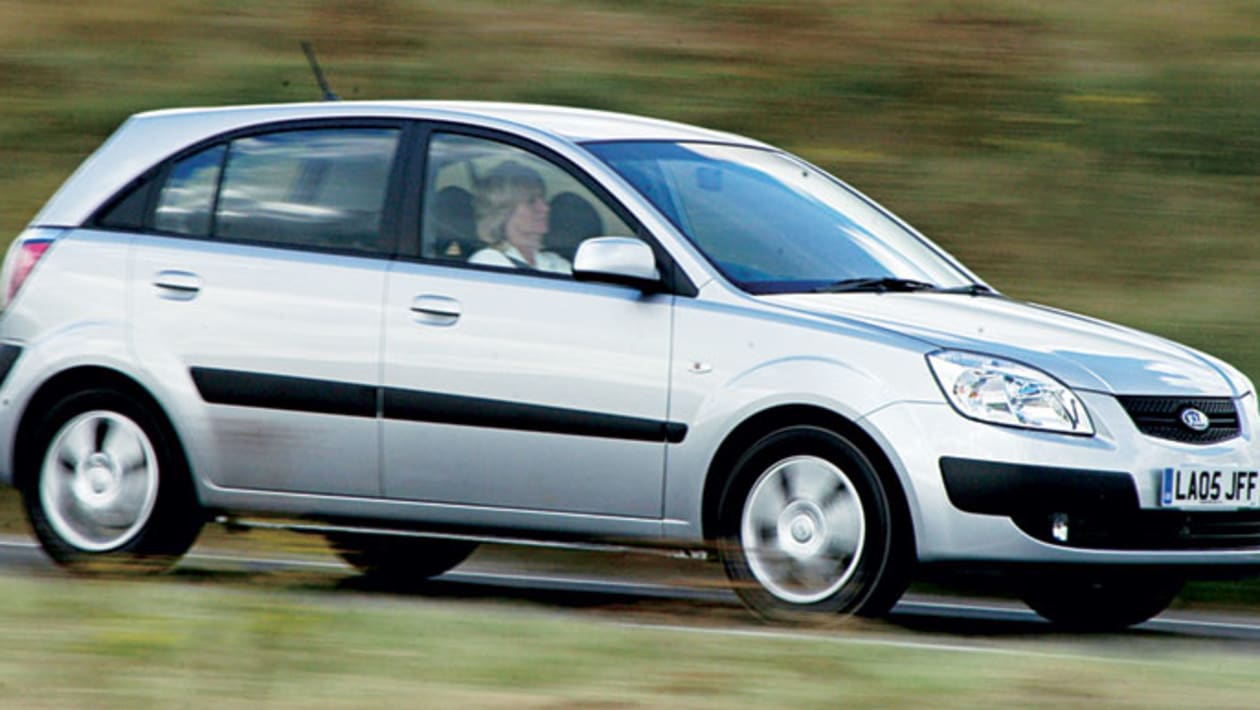 Kia Rio CRDi LX | Auto Express