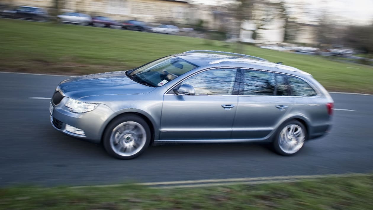Skoda Superb Estate 4x4 | First Drive | | Auto Express