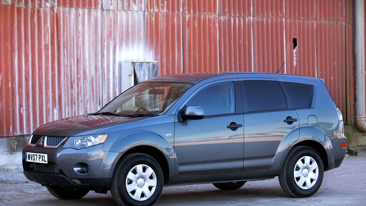 Mitsubishi Outlander 4Work Pictures | Auto Express