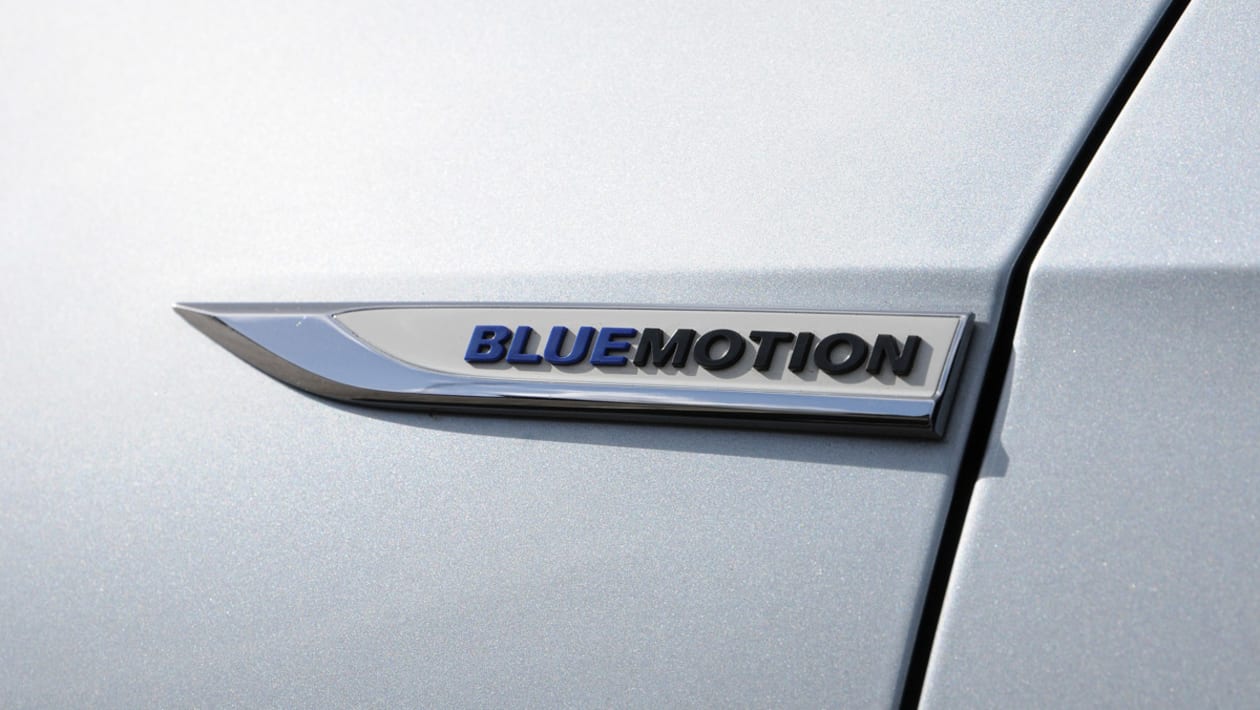 Volkswagen Golf Bluemotion road test pictures | Auto Express