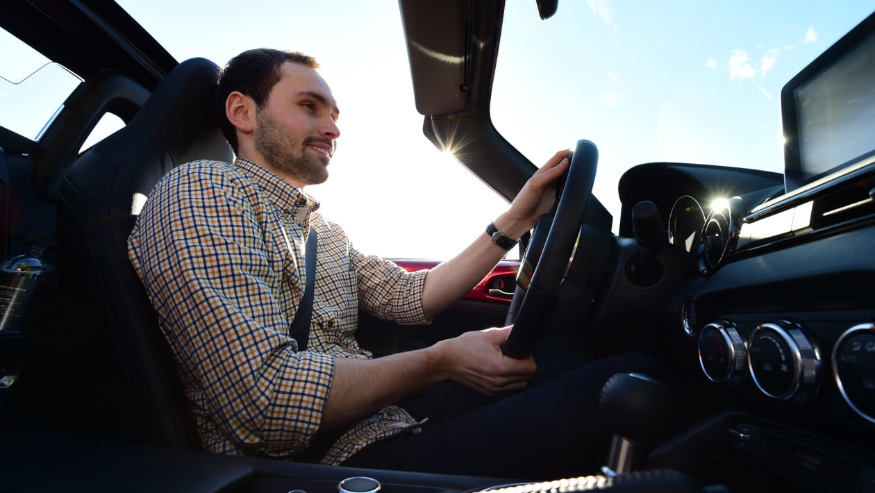 New Mazda MX-5 Retractable Fastback 2017 review - pictures | Auto Express