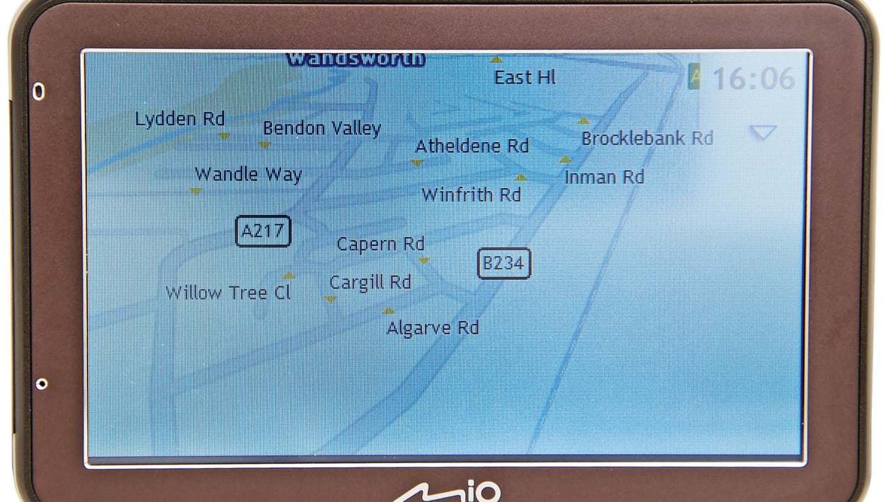 Mio Spirit 7670LM | Auto Express