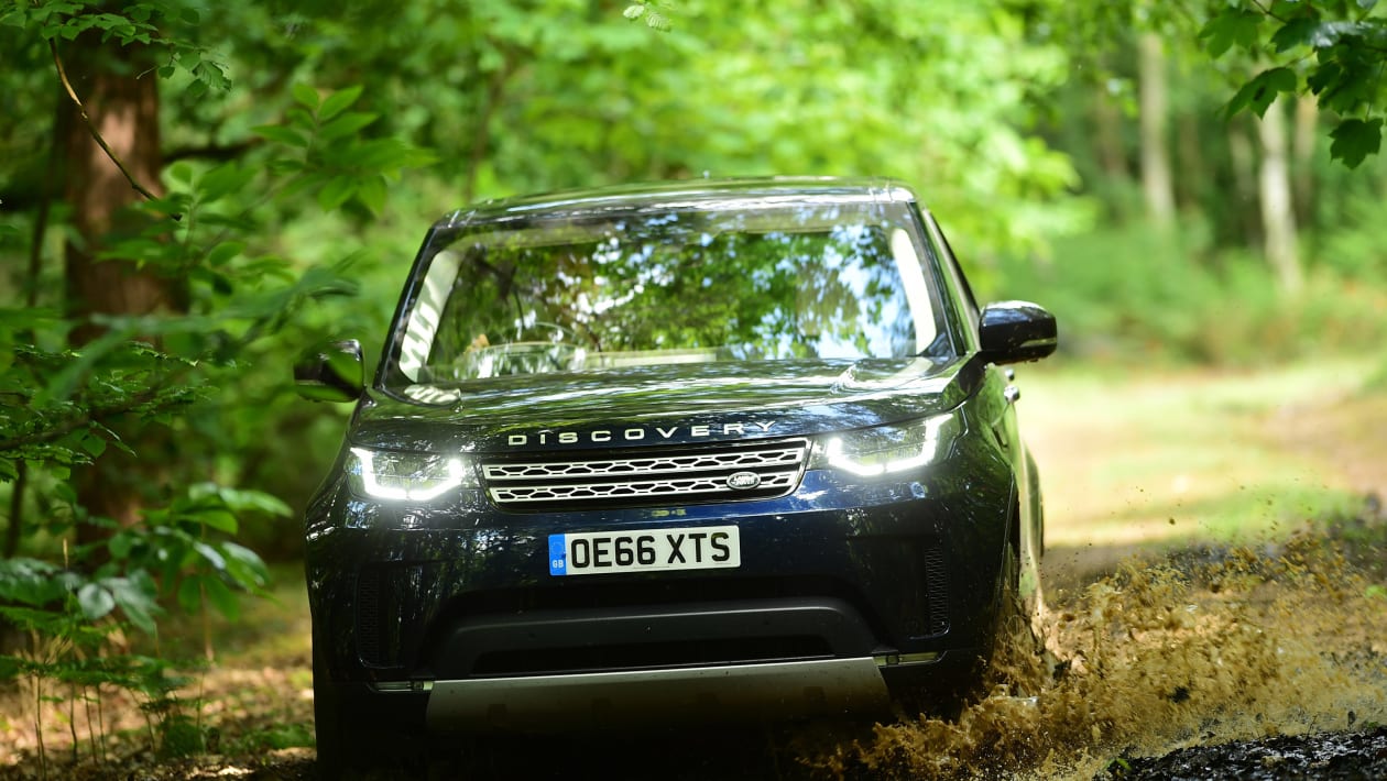 New Land Rover Discovery TD6 2017 review - pictures | Auto Express