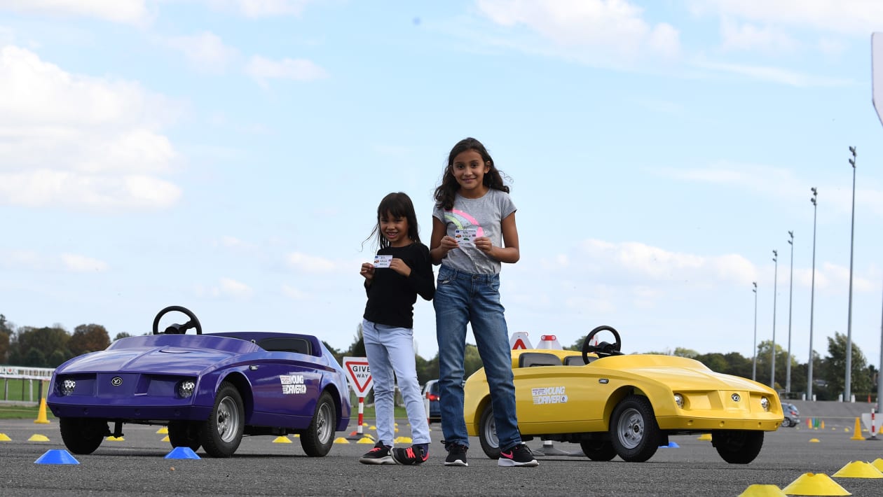 Young Driver lessons: teaching your kids the rules of the road | Auto ...