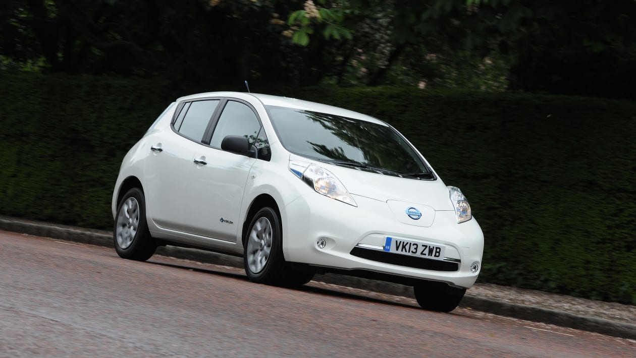 Used Nissan Leaf (Mk1, 2011-2018) review - What's it like to drive ...