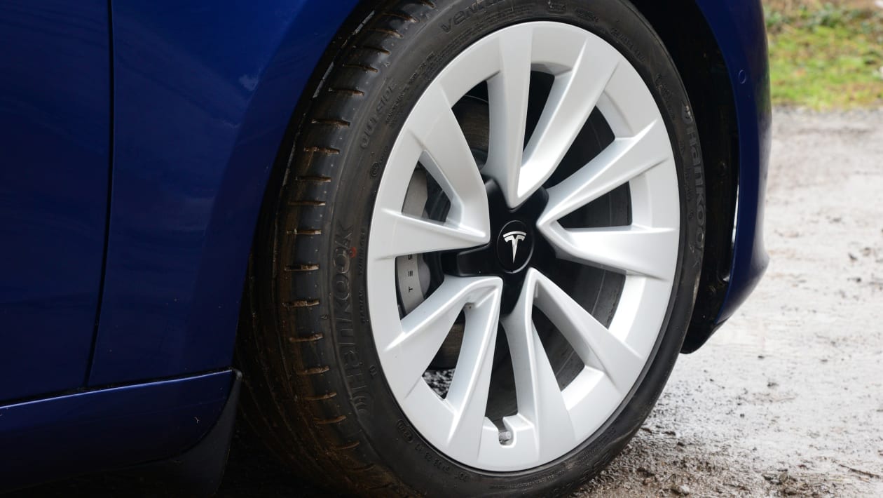Regenerative braking: how does EV and hybrid car brake energy ...