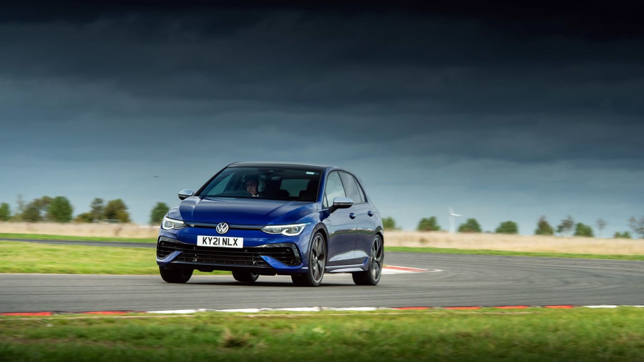 Volkswagen Golf R review – performance and 0-60 time | evo