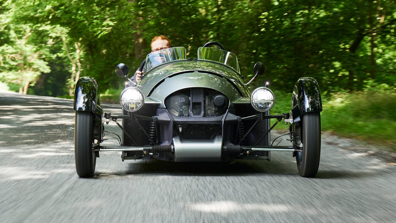 Morgan Super 3 2023 review – Morgan's 3 Wheeler white knuckle ride ...