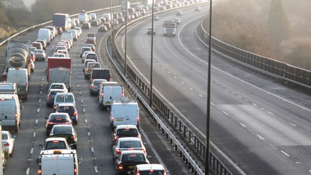 Eggs-perts warn of Easter weekend traffic ‘carmageddon’ | Auto Express