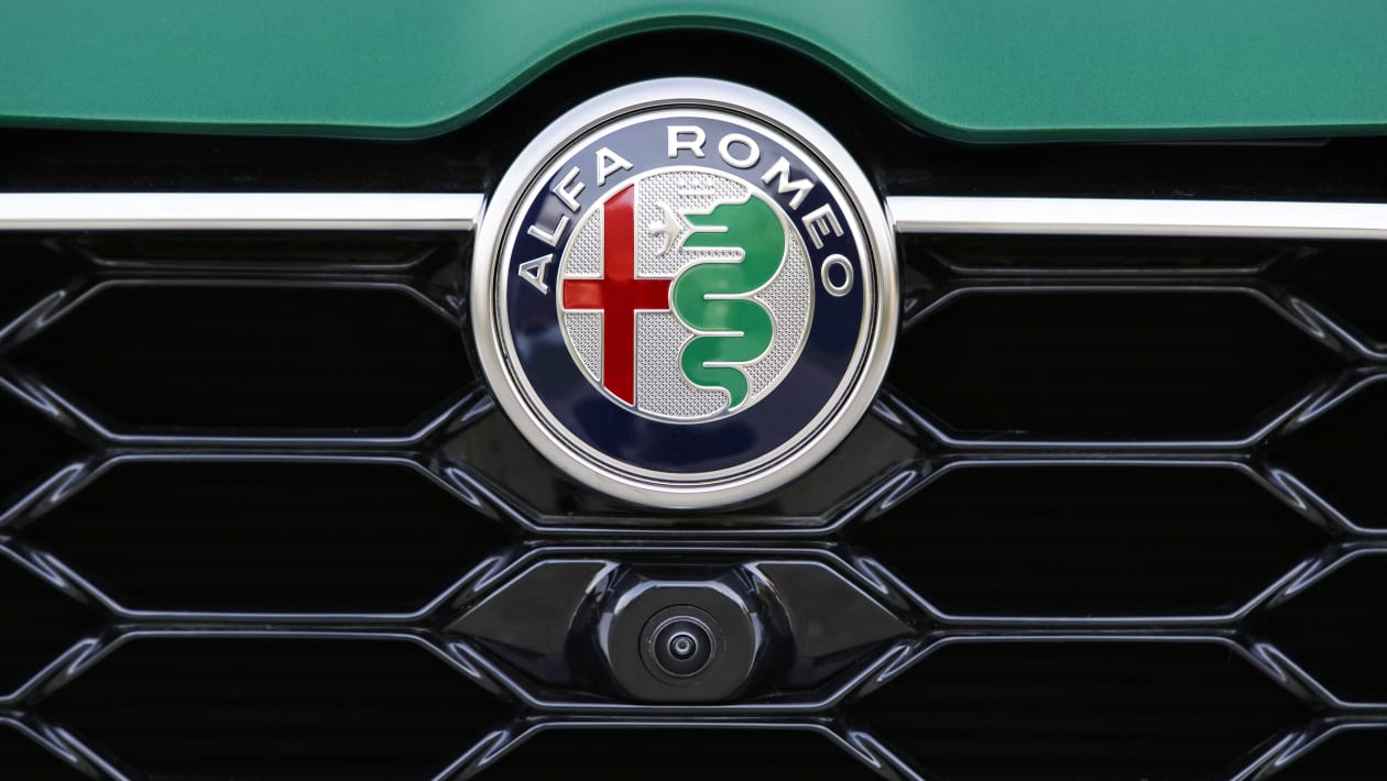 New Alfa Romeo SUV will offer “performance and driving pleasure” | Auto ...