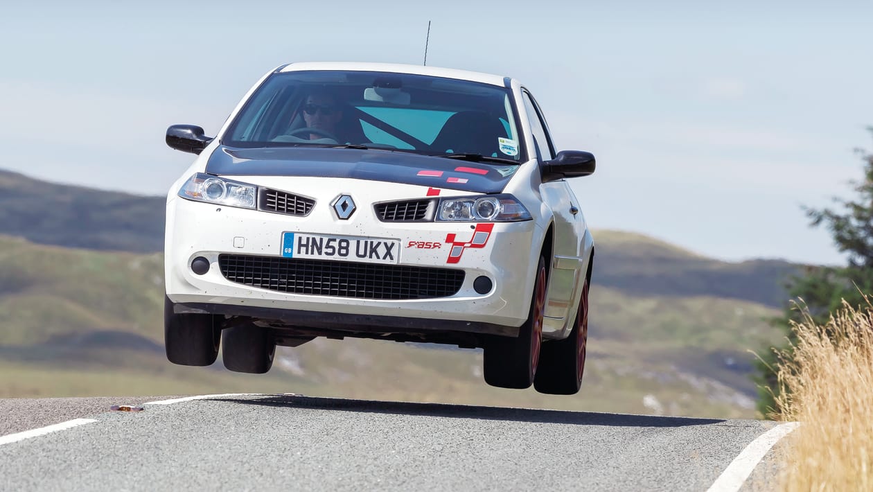 'Renault Sport set the bar for 21st-century hot hatchbacks' | evo