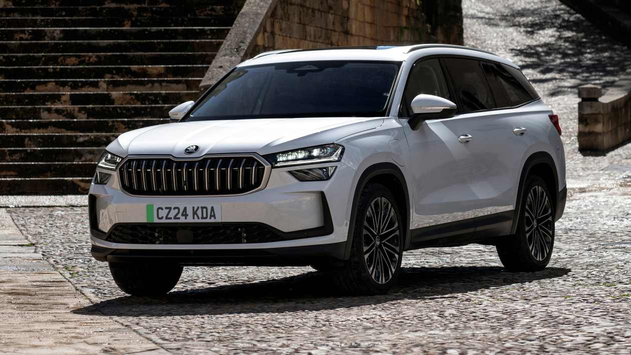 New plug-in hybrid Skoda Kodiaq iV offers 75-mile EV range, but only 5 ...