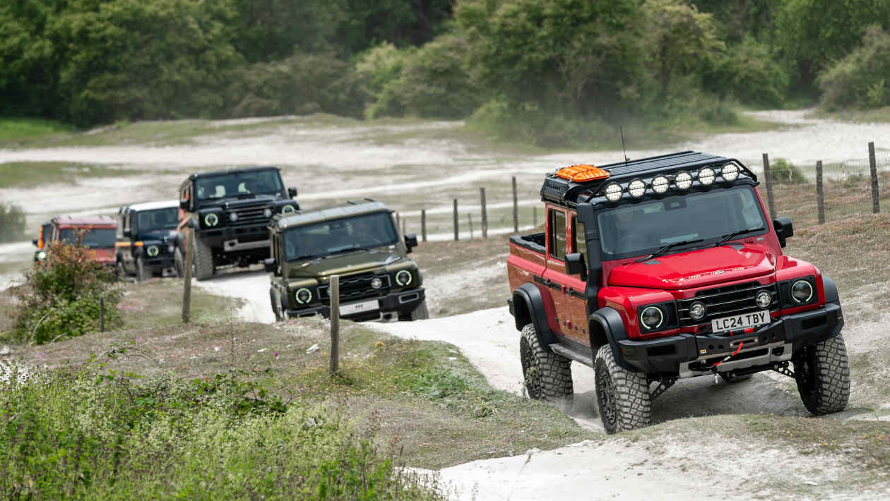 Ineos Grenadier goes wild! V8-powered 4x4, rally raid racer and more ...