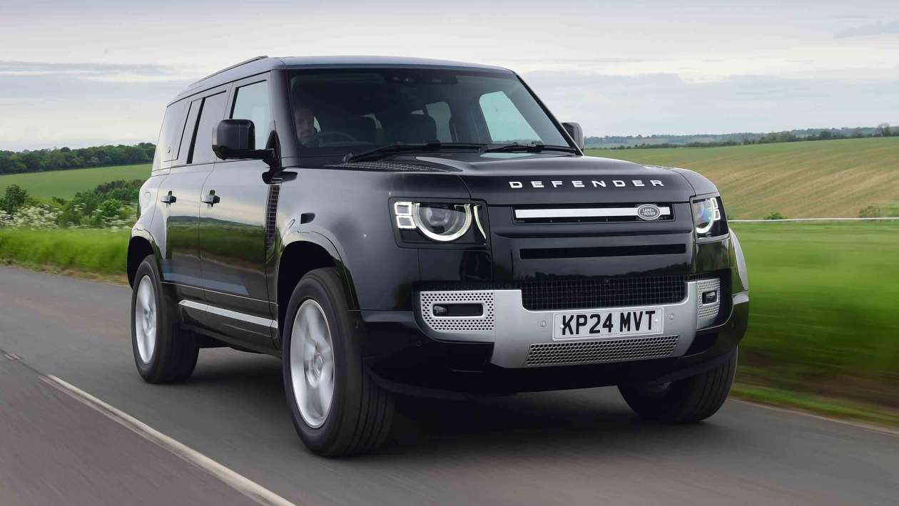 Land Rover Defender Estate 2.0 P300e S 110 5dr Auto [NI] | Auto Express