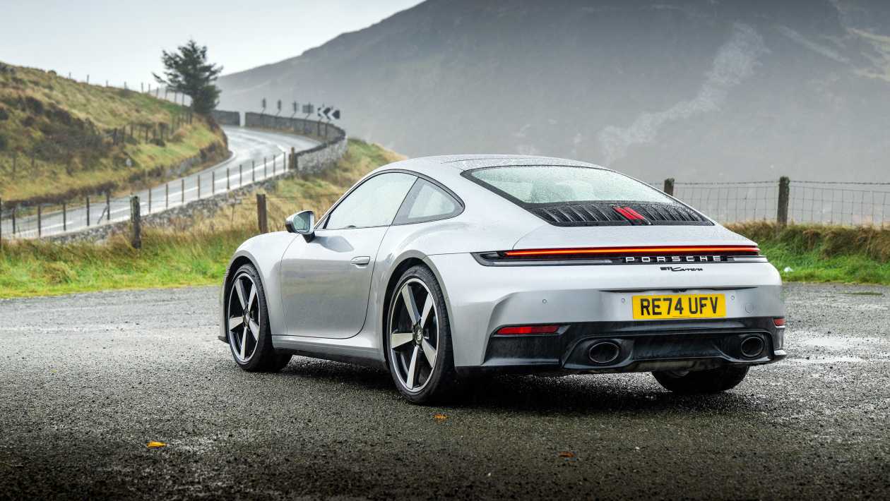 Porsche 911 (992.2) – design | evo