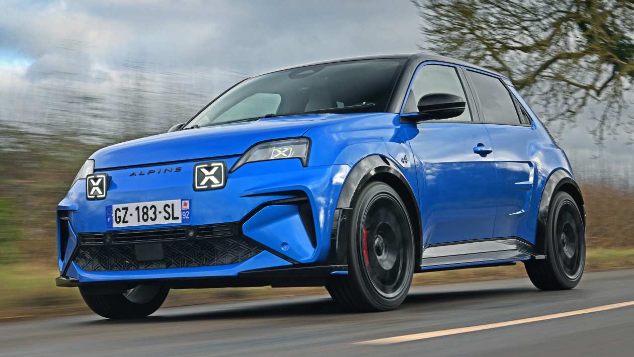 New Alpine A290 GTS 2025 review: a fun and engaging electric hot hatch ...