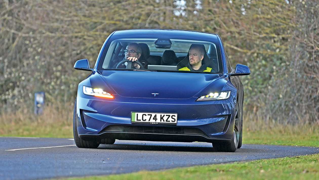 Tesla infotainment review: Tesla UI touchscreen tech tested vs rivals ...