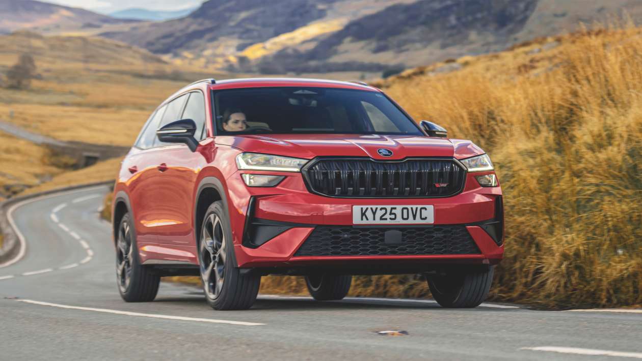 Skoda Kodiaq vRS 2025 review – a seven-seat Golf GTI? | evo