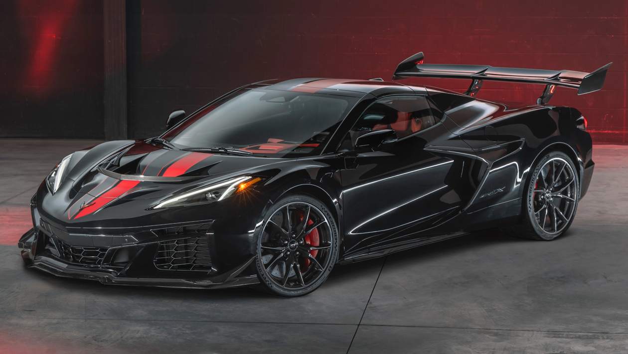 Corvette ZR1X is more powerful and faster than the Ferrari F80 | evo