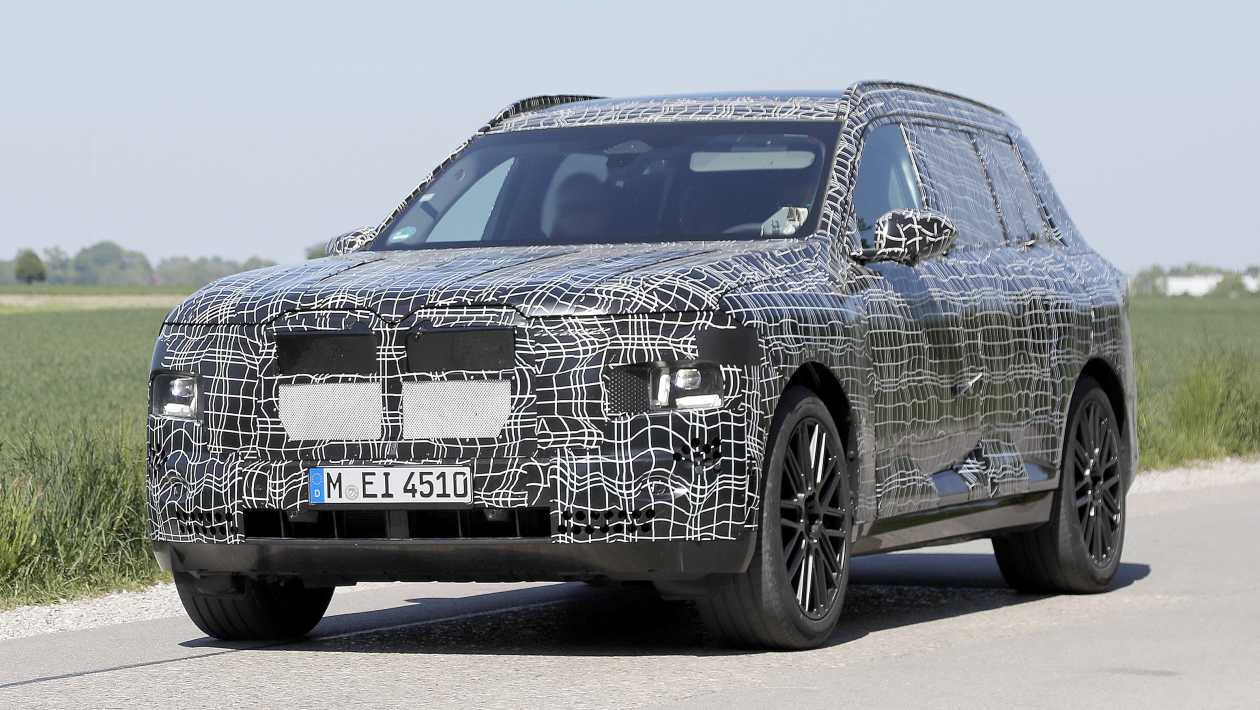 Second-generation BMW X7 - pictures | Auto Express