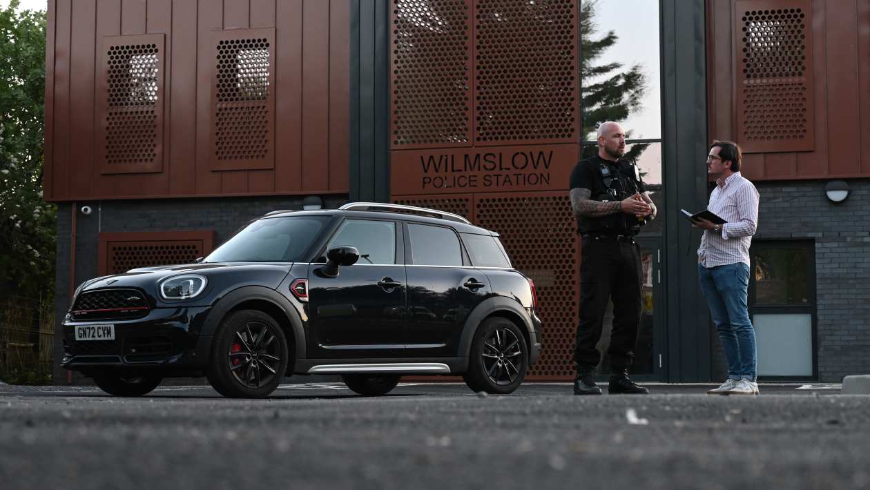 Illegal car meets and the police battle against anti-social driving ...