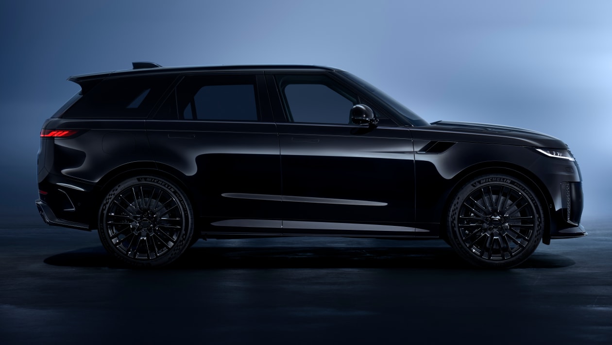 The 625bhp Range Rover Sport SV is now £35k cheaper than it was before ...