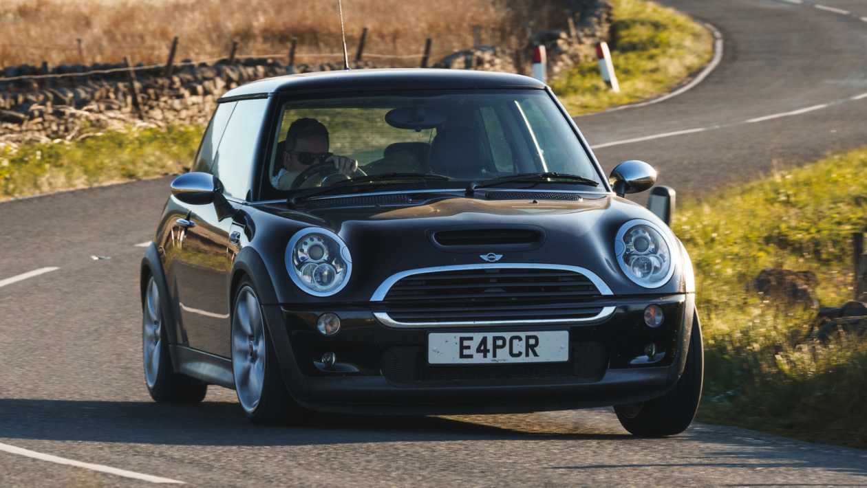 Mini Cooper and Cooper S (2001 - 2006) review – the 'new' Mini is now a ...