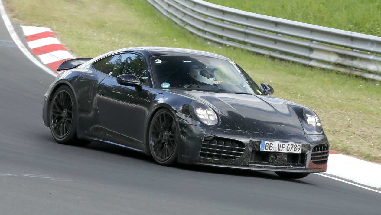 Mystery Porsche 911 Turbo spied testing – a ‘Touring’ or a new Sport ...