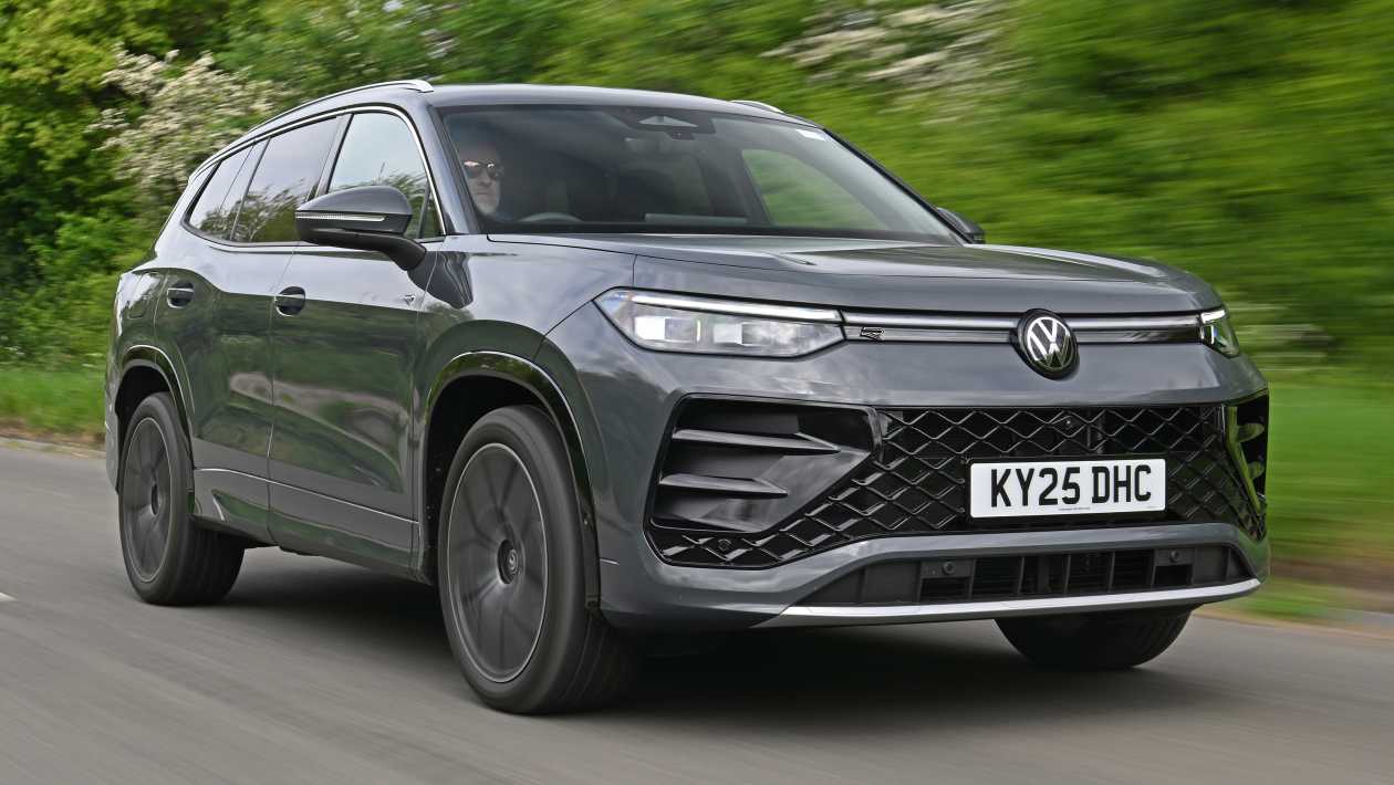 Volkswagen Tayron review | Auto Express