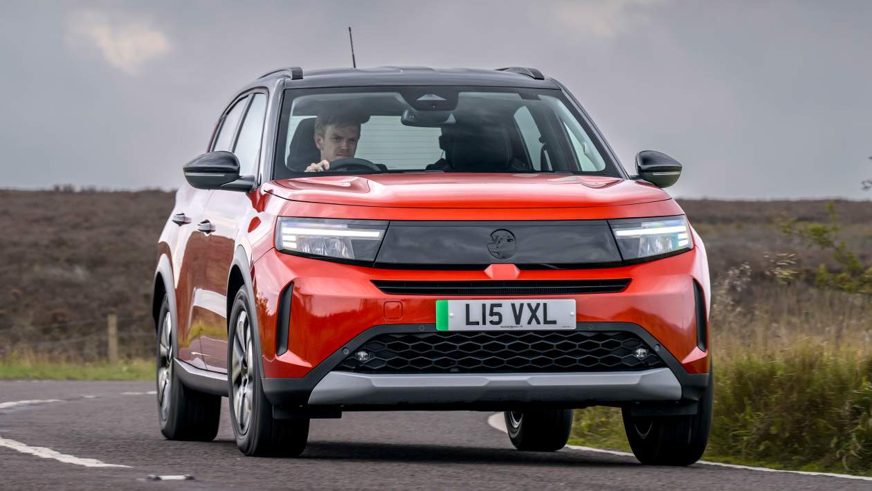 Car Deal of the Day: Big-battery Vauxhall Frontera for a low £135 a ...