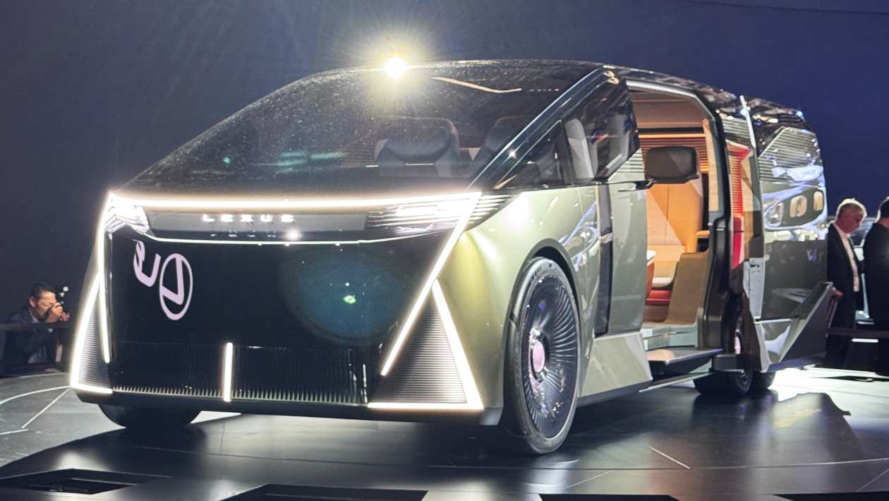 It’s not a joke! Luxury Lexus LS reimagined as a six-wheeled van | Auto ...