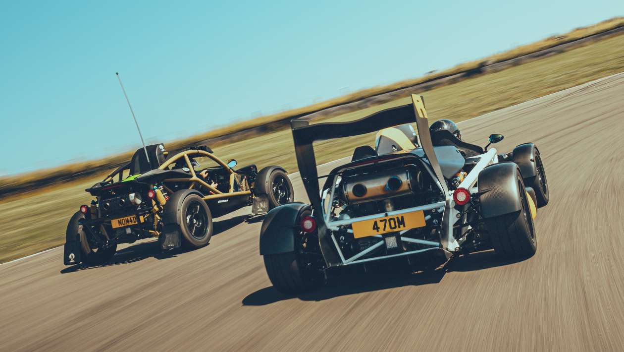 Ariel Atom 4R v Ariel Nomad 2 – pictures | evo