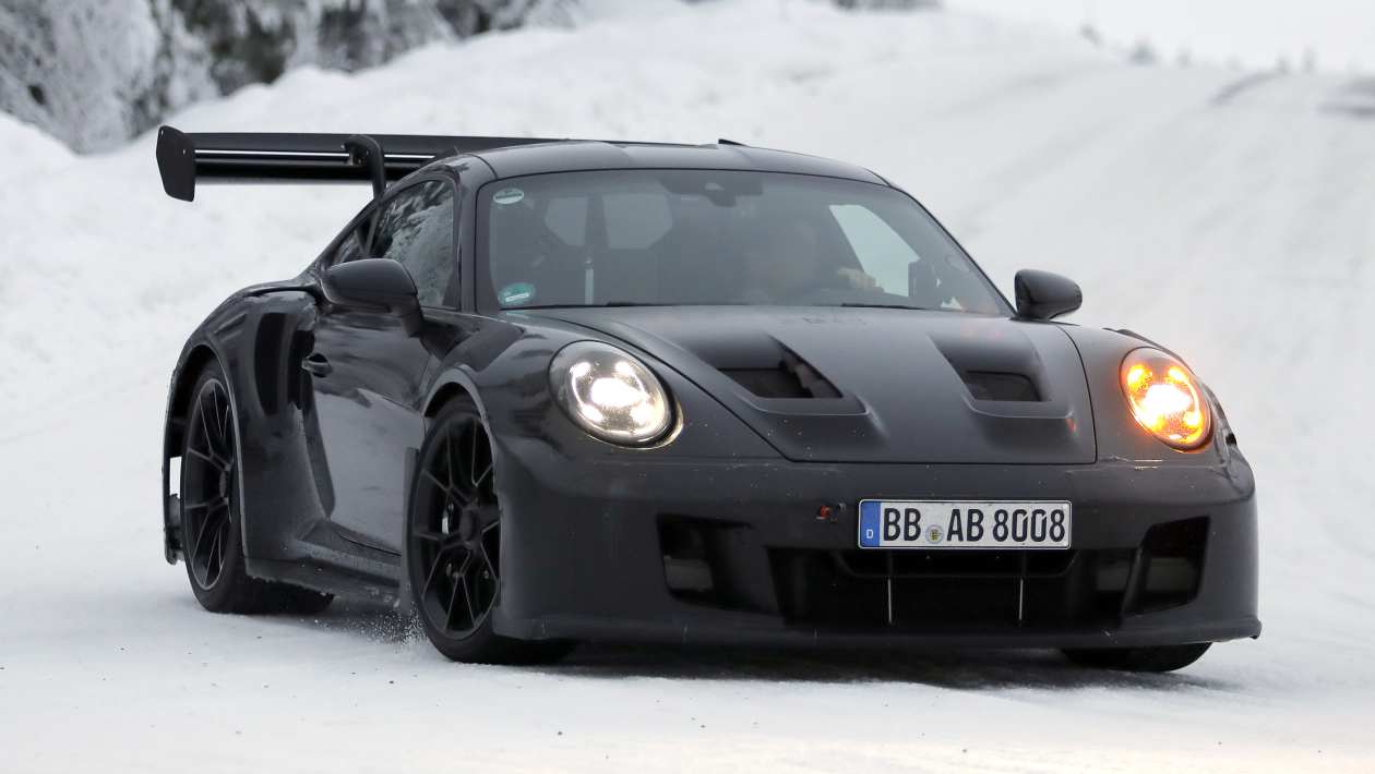 New Porsche 911 GT3 RS facelift spotted going sideways in the snow ...