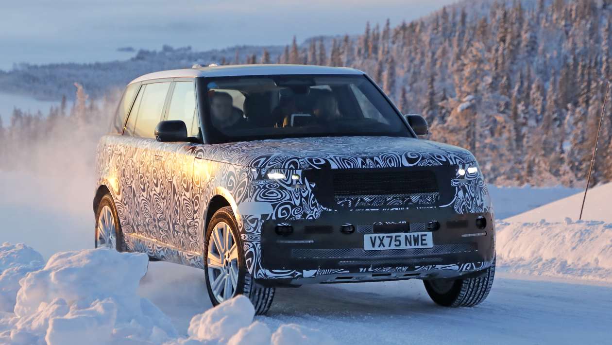 New Range Rover facelift on the way: EV to come first with the old look ...