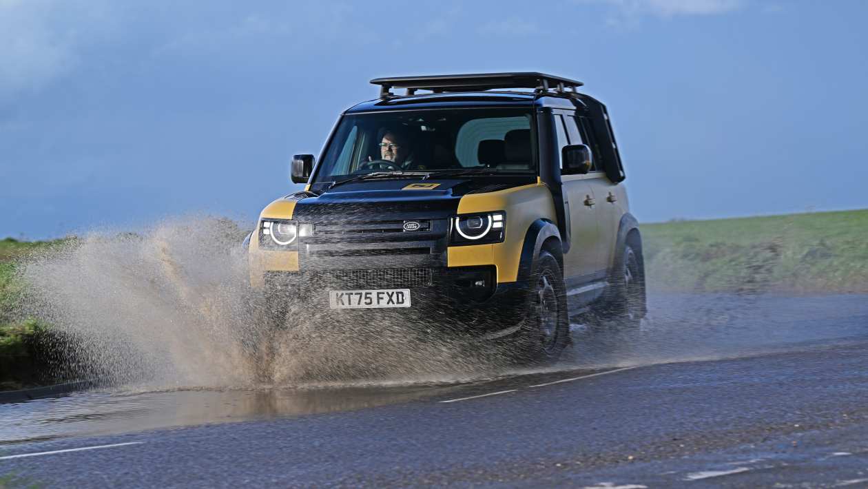 Jaguar Land Rover recalls 170,000 SUVs with UK cars experiencing ...