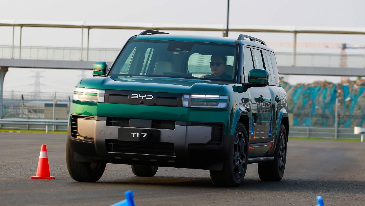 New BYD Ti7 2026 review: a serious Land Rover Defender attacker | Auto ...
