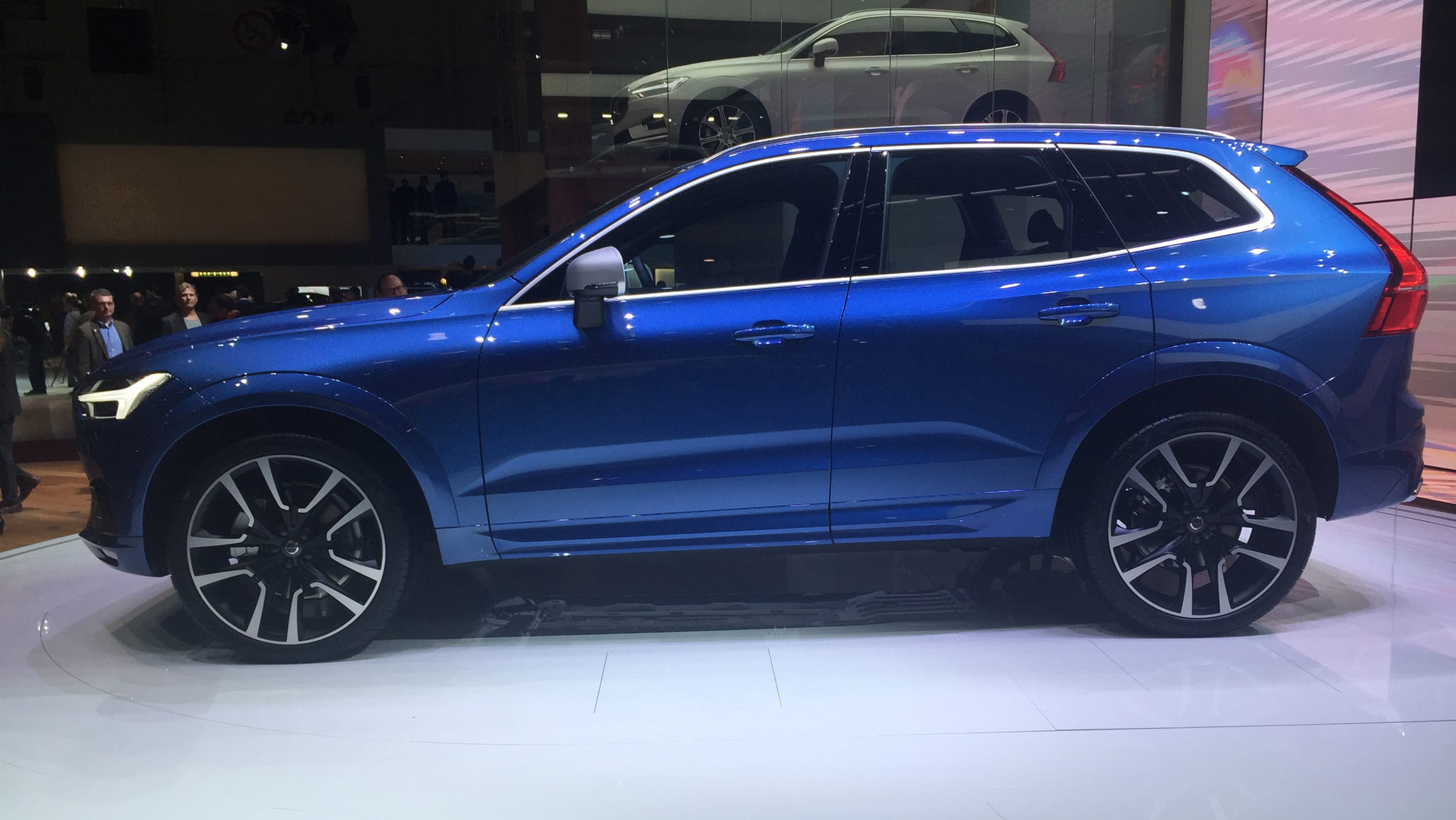 Volvo XC60 2017 SUV revealed - official pictures | Auto Express