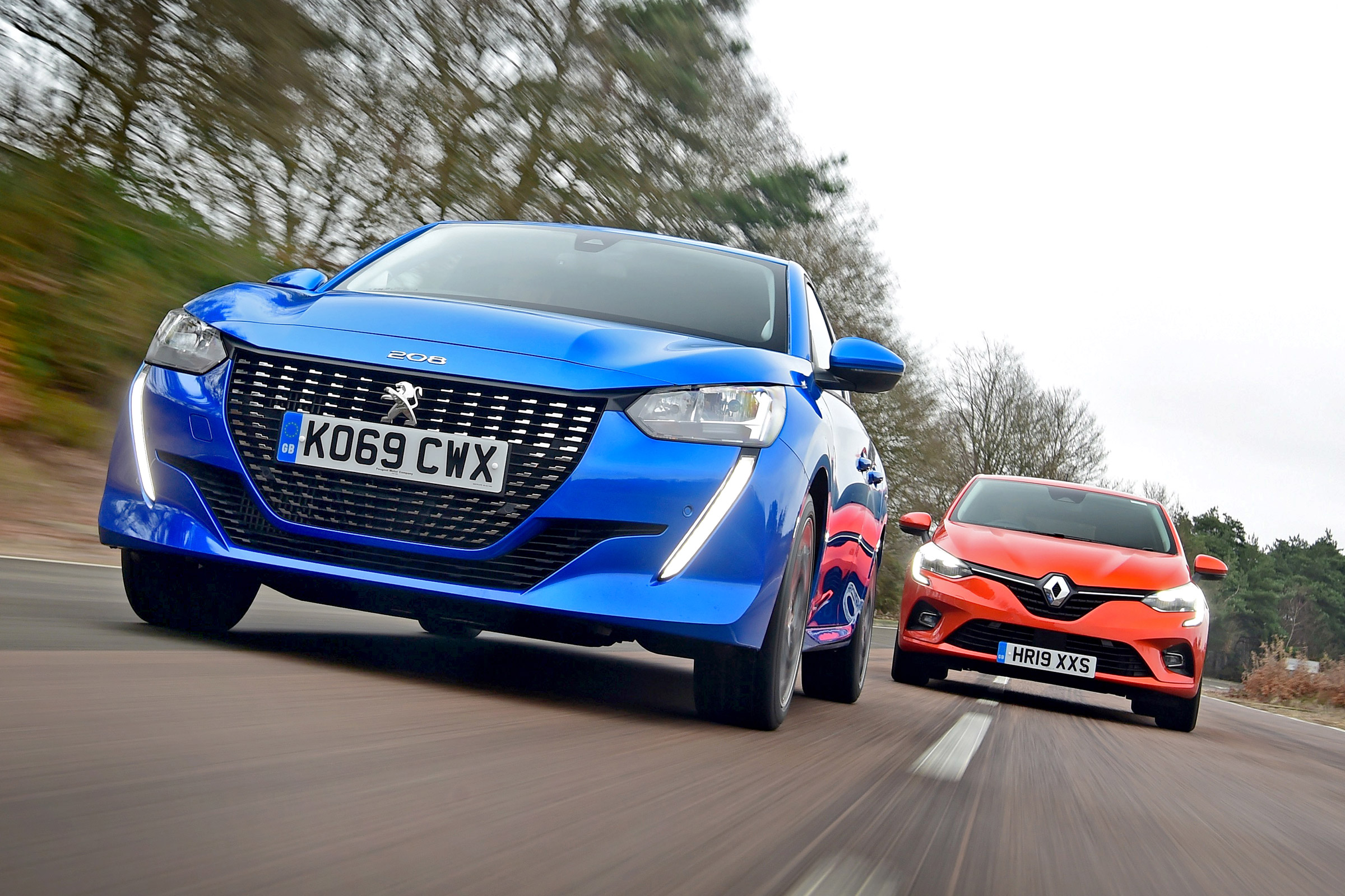 Peugeot 208 Vs Renault Clio Auto Express Peugeot 208 Vs Renault Clio Auto Express