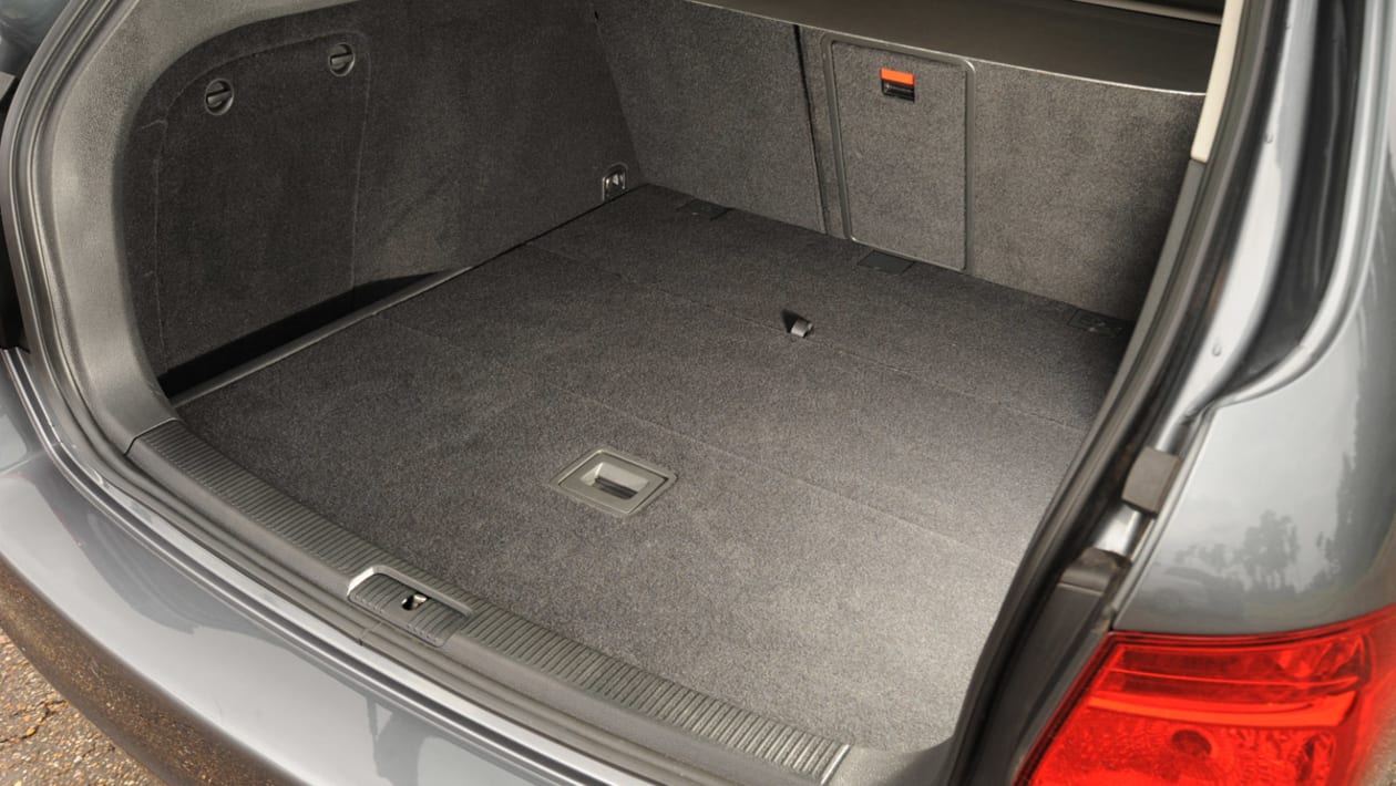 Volkswagen Golf Estate pictures | Auto Express