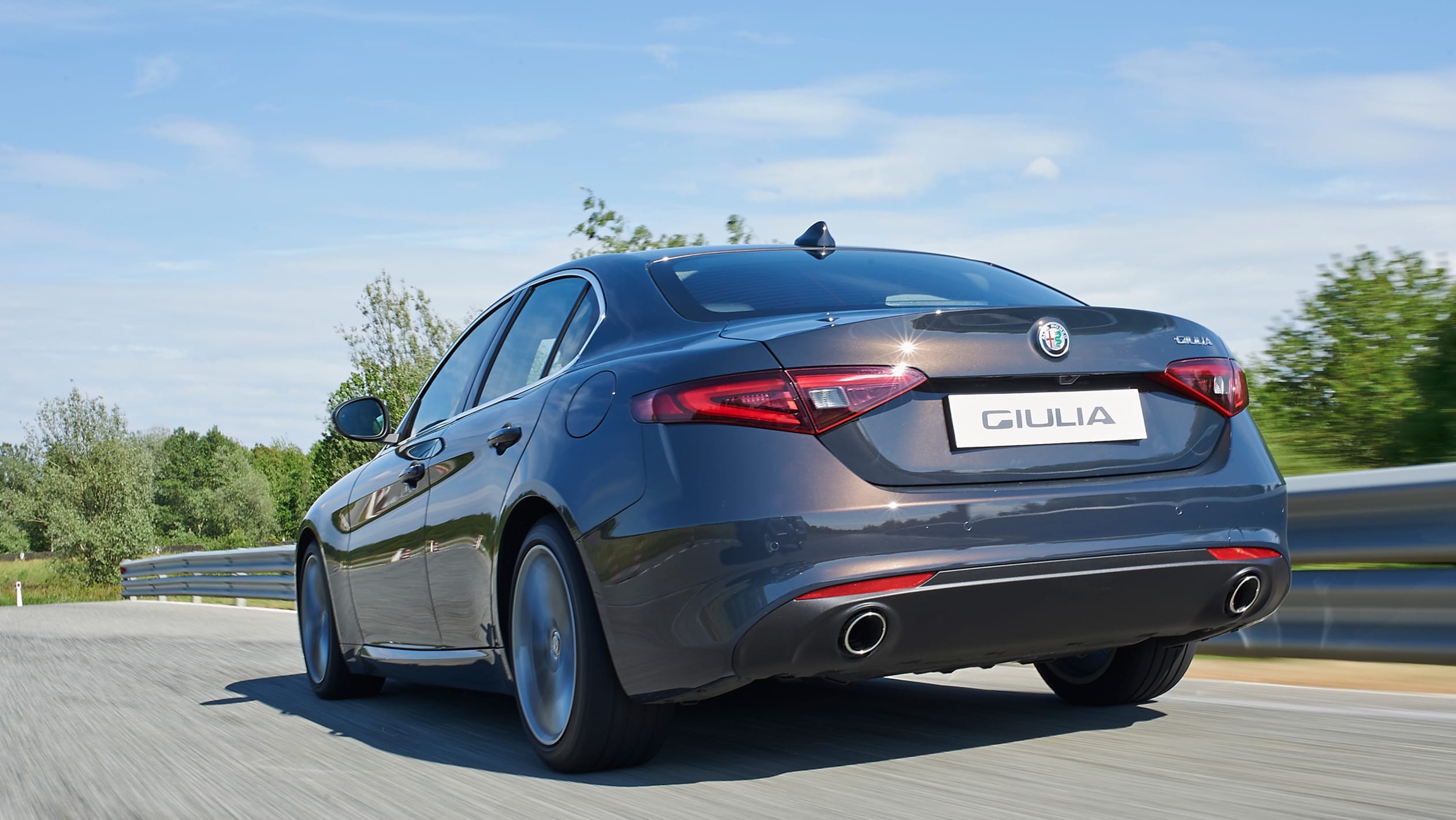 Alfa Romeo Giulia review - pictures | Auto Express